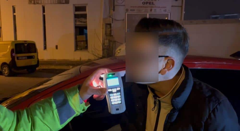 Bursa’da mesai bitimi alkol alan taksici sınırda kalınca derin bir ‘oh ...